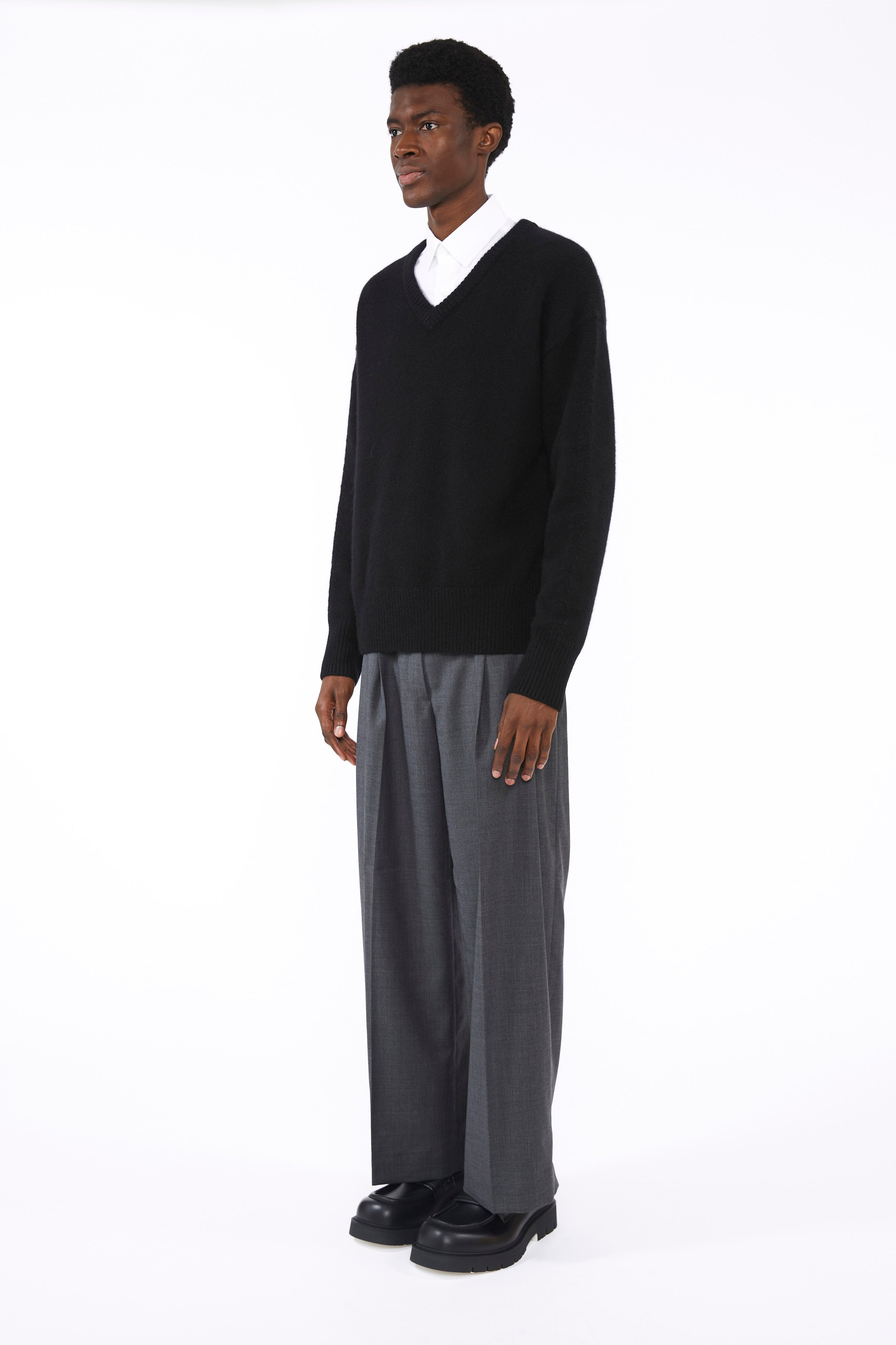 Mr Battersea Sweater - Black – arch4